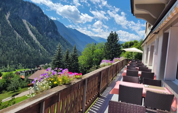 MANU Lodge Grischuna | MANU Touristik - MANU Touristik